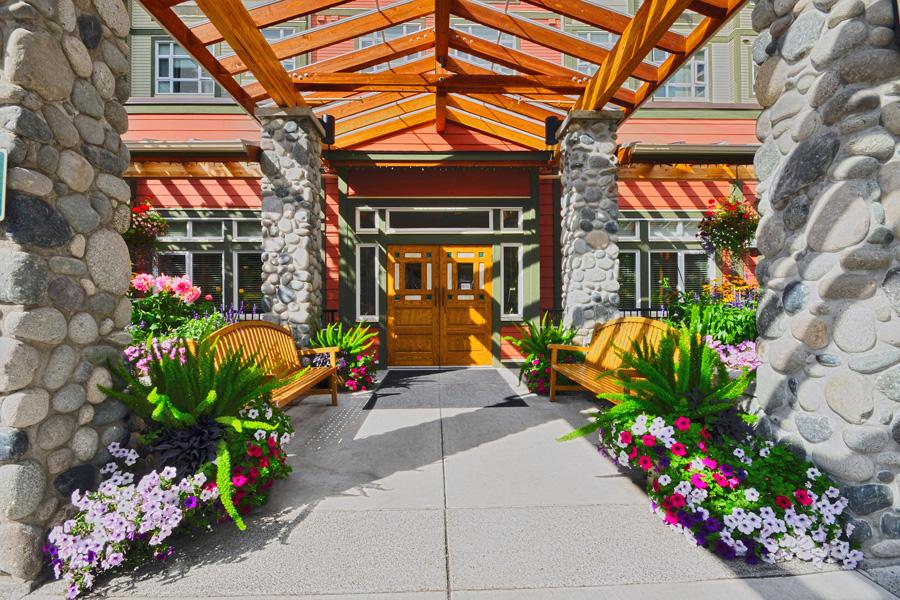 Shannon Oaks - Oak Bay | Baptist Housing